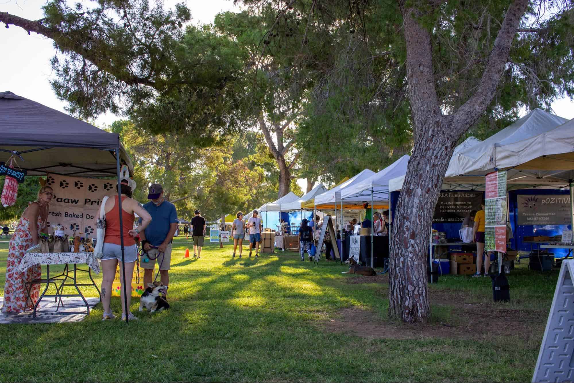 Your Guide to the 11 Best Farmers Markets in Phoenix [2026 ]